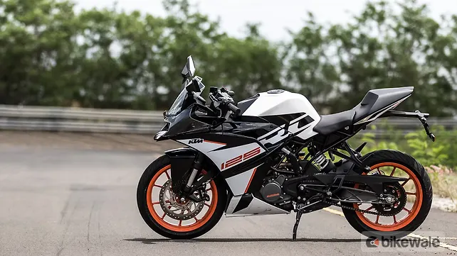 KTM RC 125 First Ride Review - BikeWale