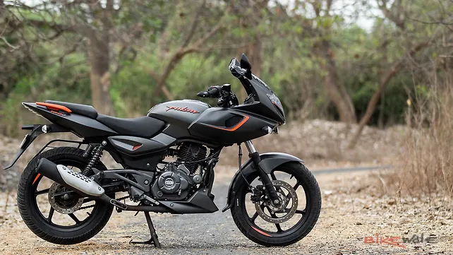 Bajaj Pulsar 180F: Road Test Review - BikeWale