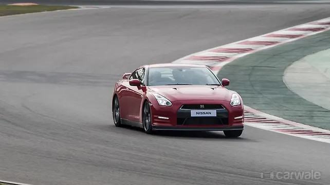 Nissan GT-R First Drive - CarWale