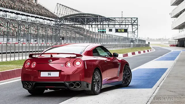Nissan GT-R First Drive - CarWale