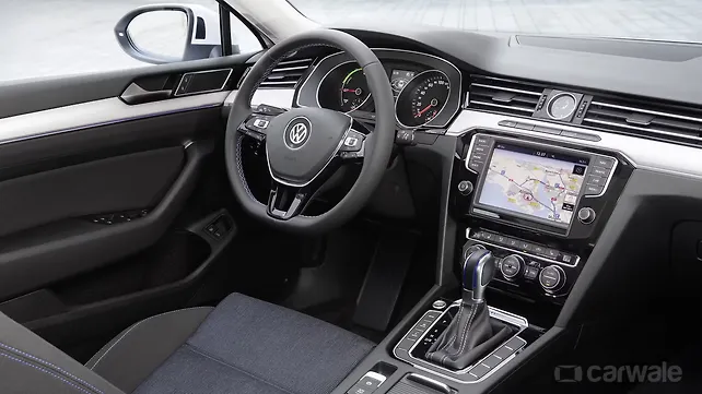 Volkswagen Passat GTE First Drive Review - CarWale