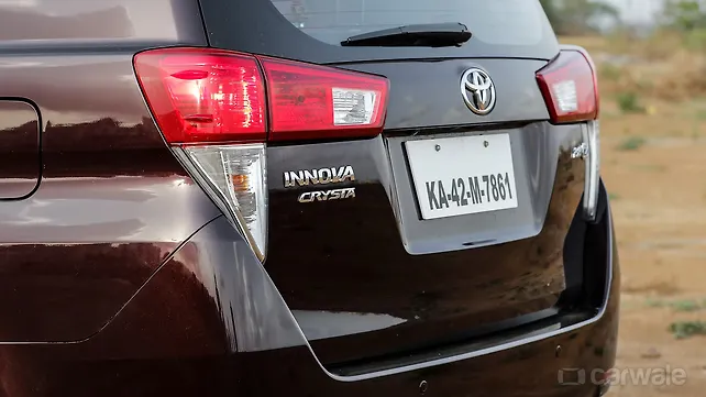Toyota Innova Crysta Road Test - CarWale