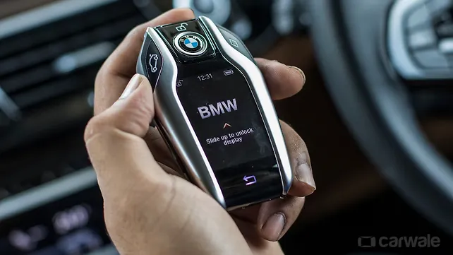 BMW 5 Series 520d Luxury Line First Drive Review - CarWale