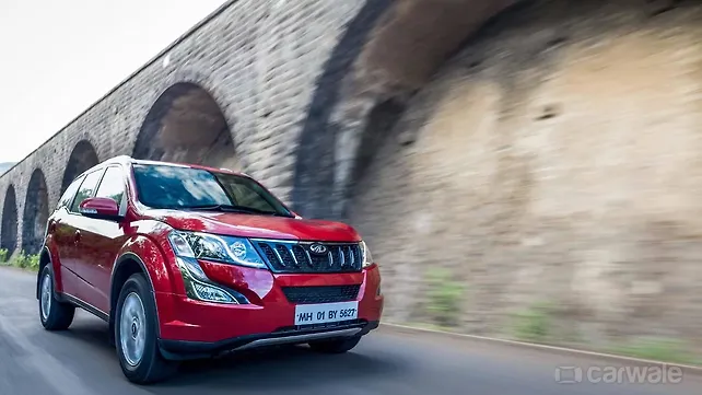Mahindra adds a W9 variant to the XUV500 line-up - CarWale