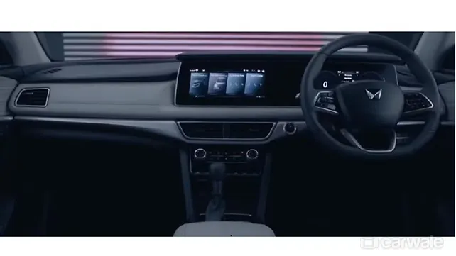 New Mahindra XUV700 makes global debut - CarWale