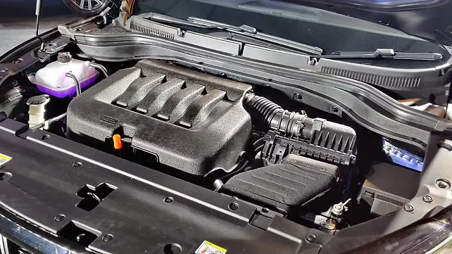 Mahindra XUV700 AX7 unveiled – Now in Pictures - CarWale