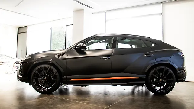 2021 Lamborghini Urus Graphite Capsule launched - All you need to know ...