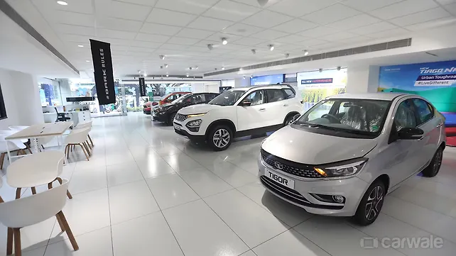 Tata Motors opens 70 new sales outlets in a single day - CarWale