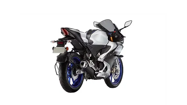 Yamaha R15 V4 Right Front Three Quarter Image - BikeWale