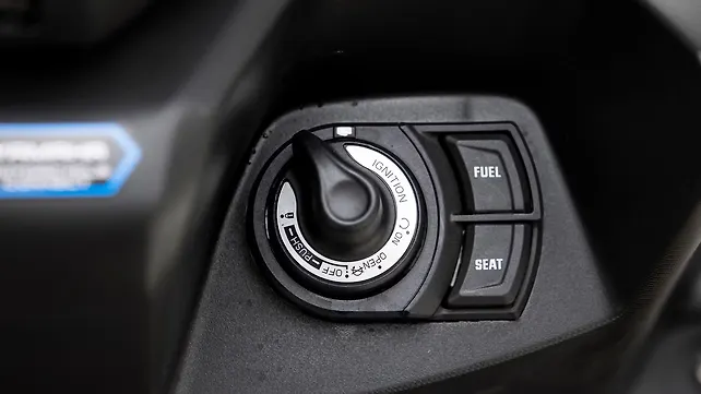 Yamaha Aerox 155 360 view - BikeWale