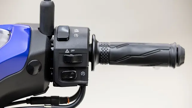 Yamaha Aerox 155 360 view - BikeWale