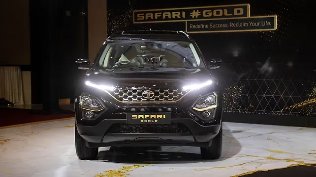 2021 Tata Safari Gold Edition - First Look | CarTrade