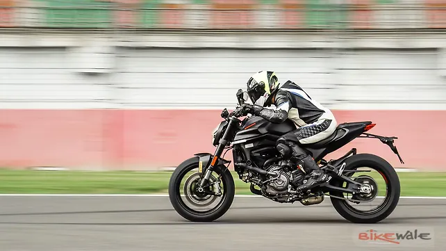 2021 Ducati Monster: First Ride Review - BikeWale