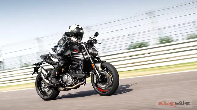 Ducati Monster 360 view - BikeWale