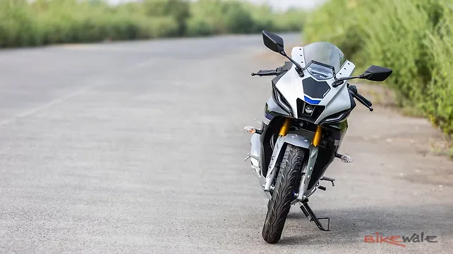 Yamaha YZF R15 V4: First Ride Review - BikeWale