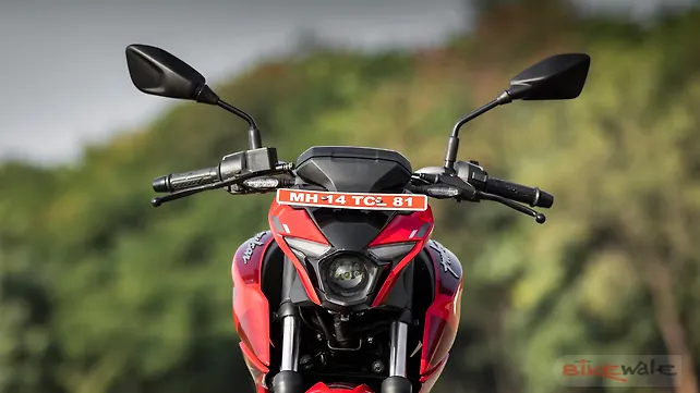 Bajaj Pulsar N250 Price - Mileage, Images, Colours | BikeWale