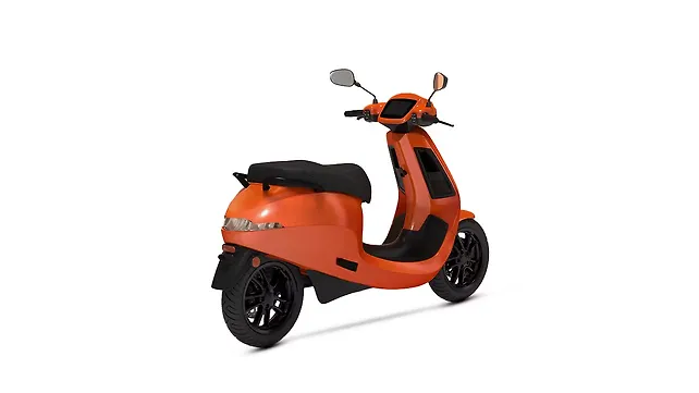 OLA S1 Pro Right Side View Image - BikeWale