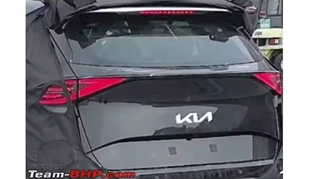New Kia Carens rear design leaked ahead of debut? - CarWale
