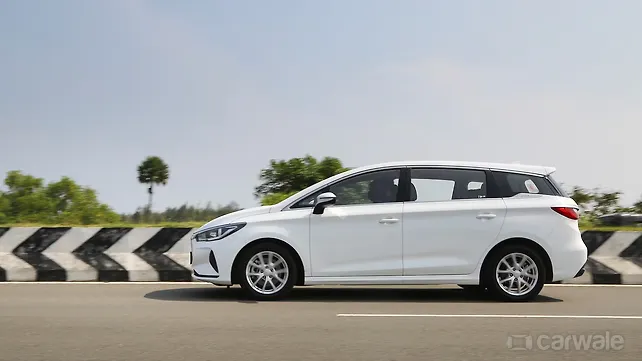 BYD E6 EV Drive Experience - CarWale