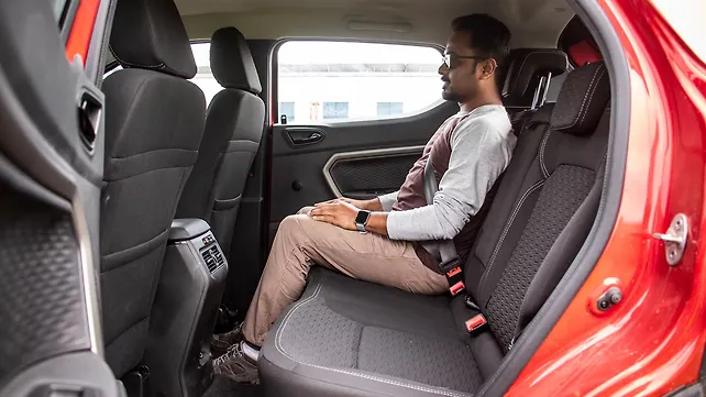 Renault Kiger Turbo CVT Road Test Review - CarWale