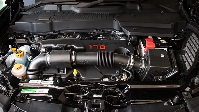 Tata Safari Dark Edition — First Look | CarTrade