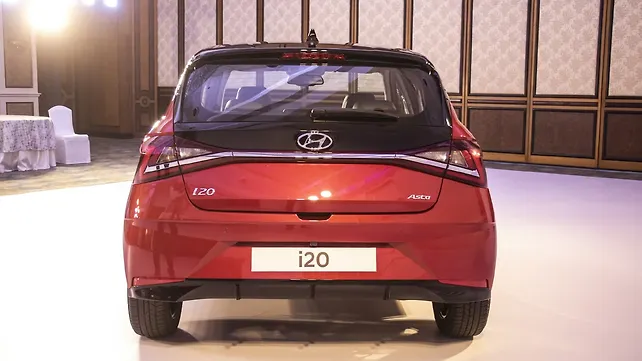 Spec comparison – Maruti Baleno vs Hyundai i20 - CarWale