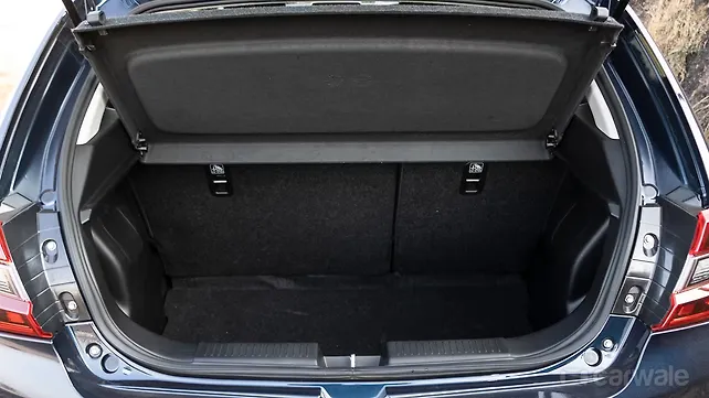 2022 Maruti Baleno Manual First Drive Review - CarWale