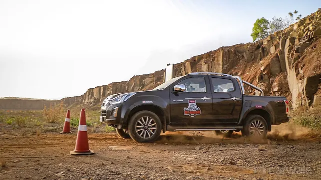 Isuzu V-Cross: CarWale Off-Road Day 2021 - CarWale