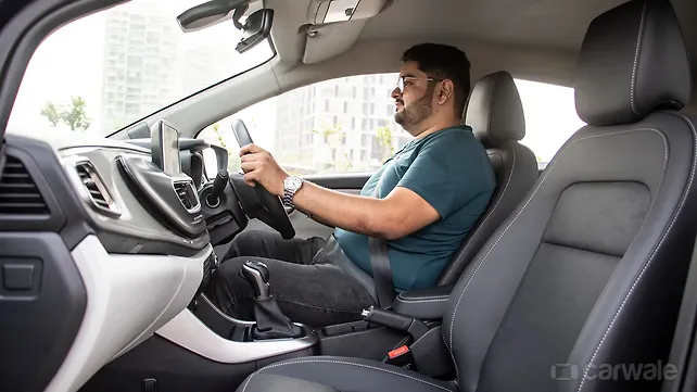 Tata Altroz Price - Images, Colours & Reviews - CarWale