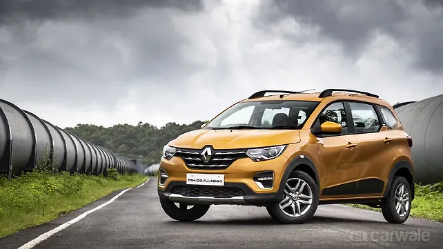 Renault opens 300 booking centres across India - CarWale