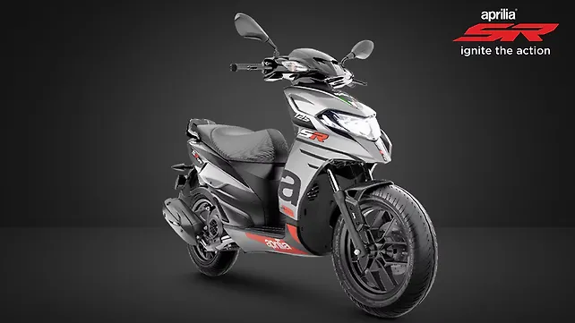 Aprilia SR 125 Right Front Three Quarter Image - BikeWale