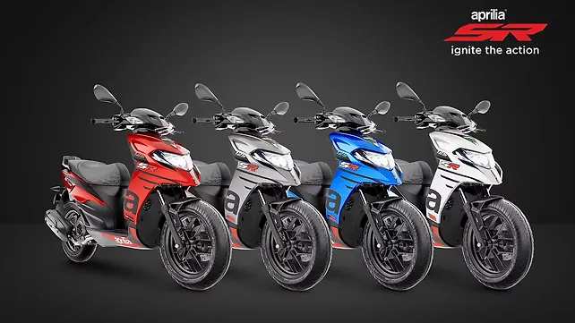 Aprilia SR 125 Right Front Three Quarter Image - BikeWale