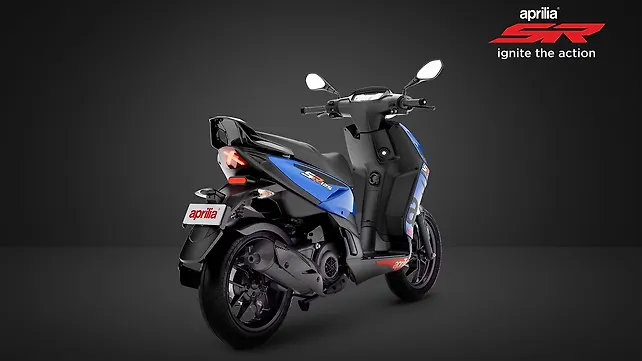 Aprilia SR 125 Right Front Three Quarter Image - BikeWale