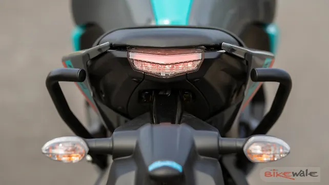 Yamaha MT 15 Version 2.0: Road Test Review - BikeWale