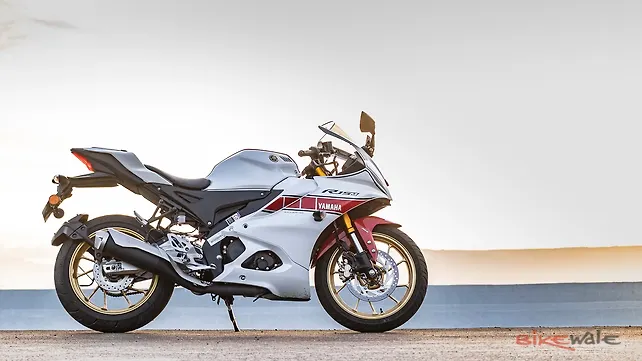 Yamaha R15 V4 World GP 60th Anniversary Edition Review - BikeWale