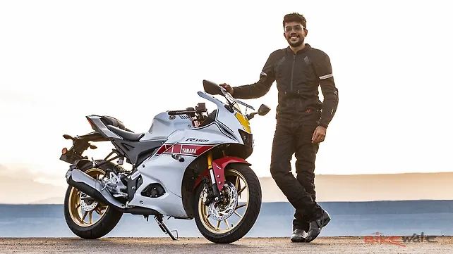 Yamaha R15 V4 World GP 60th Anniversary Edition Review - BikeWale