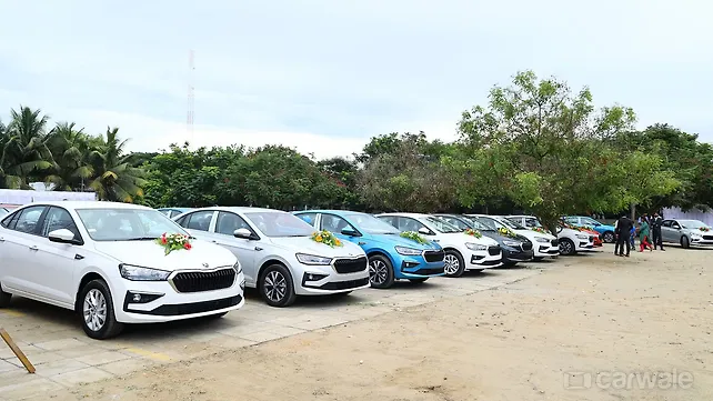 125 units of Skoda Slavia delivered together in Coimbatore - CarWale