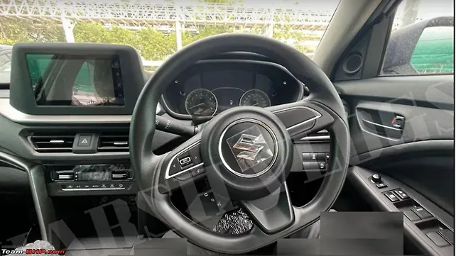 New Maruti Brezza mid variant spotted; interiors leaked - CarWale