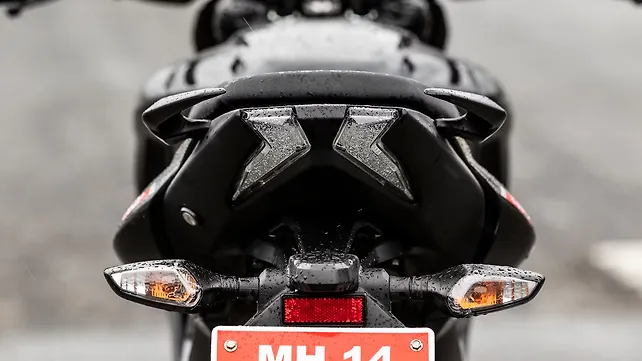 Bajaj Pulsar N160 360 view - BikeWale