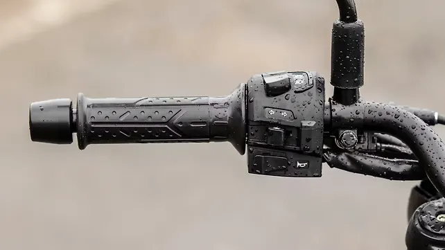 Bajaj Pulsar N160 360 view - BikeWale