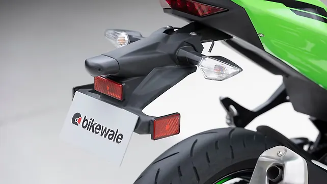 Kawasaki Ninja 400 360 view - BikeWale