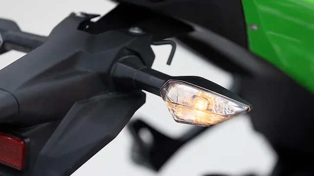 Kawasaki Ninja 400 360 view - BikeWale