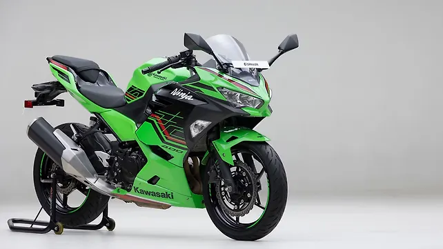 Kawasaki Ninja 400 360 view - BikeWale