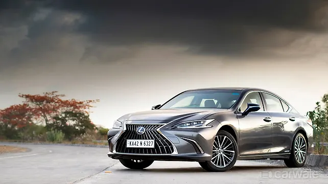 Lexus ES Price - Images, Colours & Reviews - CarWale