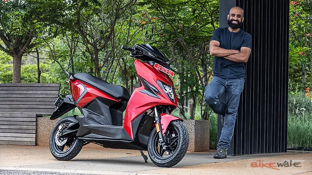 Simple One electric scooter: First Ride Review - BikeWale