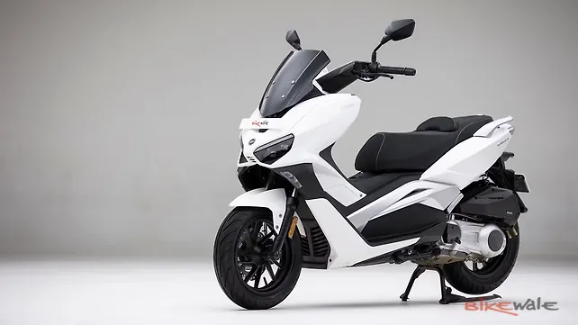 Keeway Vieste 300: Road Test Review - BikeWale