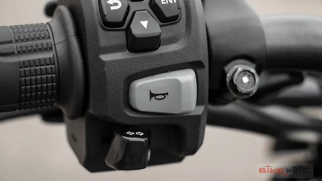 New Honda CB300F: First Ride Review - BikeWale