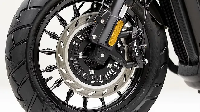 Keeway V302C 360 view - BikeWale