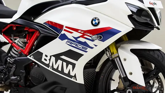 BMW G310 RR Price - Mileage, Images, Colours | BikeWale