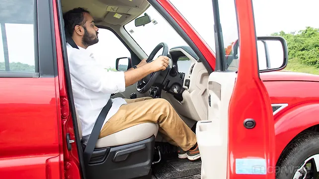 2022 Mahindra Scorpio Classic First Drive Review - CarWale